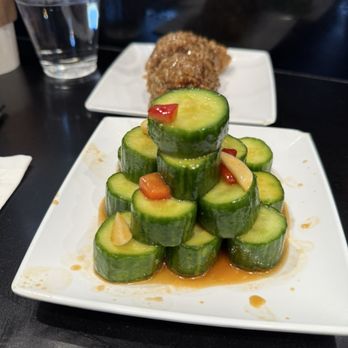 THUMBLING - Updated January 2025 - 3737 Photos & 1802 Reviews - 228 S ...