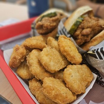 WALLACE CHICKEN - Updated June 2025 - 408 Photos & 172 Reviews - 18732 ...