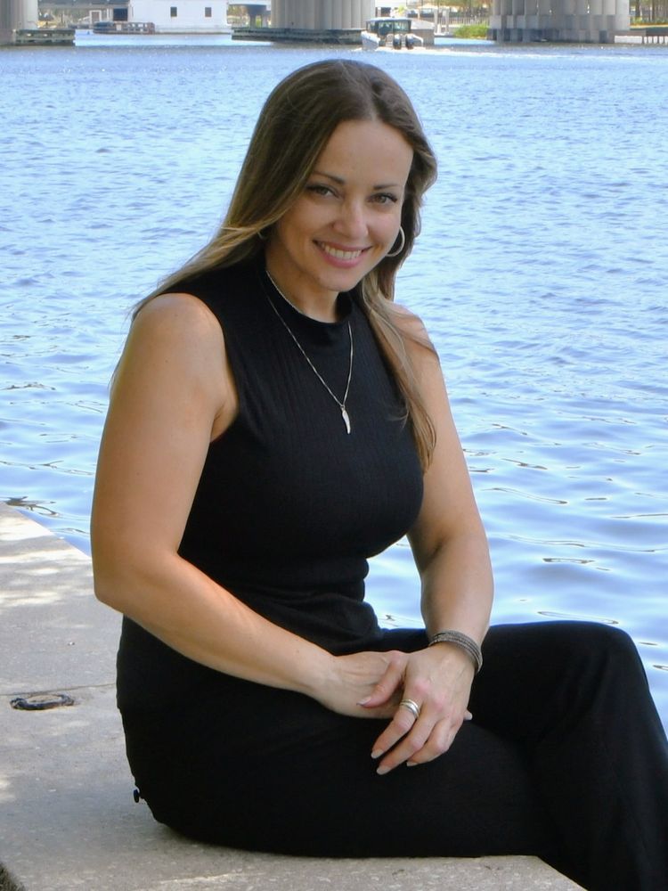 JESSICA HOOD REALTOR EXTRAORDINAIRE - Updated July 2025 - Contact Agent ...