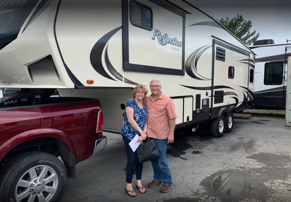 BLUE DOG RV - Updated December 2025 - 16 Photos & 52 Reviews - 4850 ...