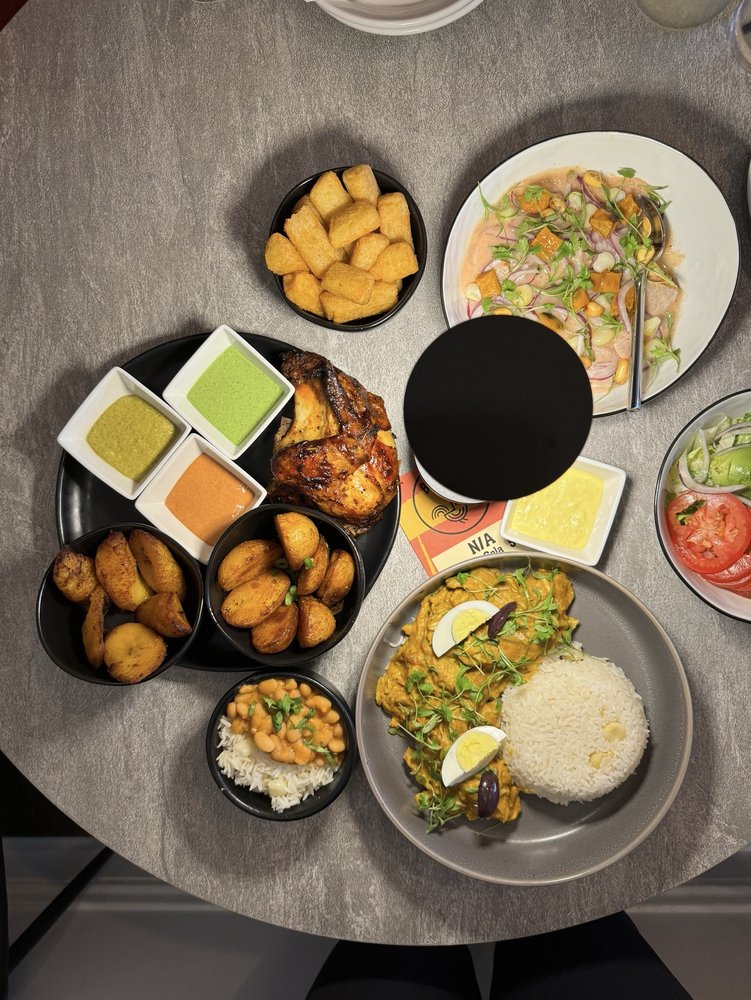 BRASAS - Updated November 2024 - 48 Photos & 11 Reviews - 6138 Delmar ...