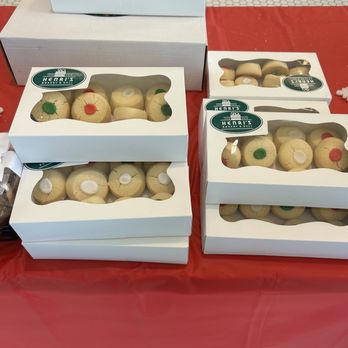 HENRI’S BAKERY & DELI - Updated April 2024 - 76 Photos & 89 Reviews ...