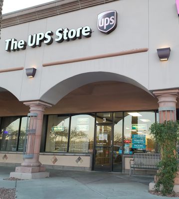 THE UPS STORE - Updated January 2025 - 29 Photos & 135 Reviews - 1930 ...