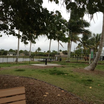 CANINE COVE - Updated October 2025 - 23 Photos - 1361 Andalusia Ter ...