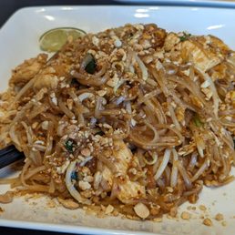 SEA THAI - Updated April 2025 - 71 Photos & 45 Reviews - 3157 Farnam St ...