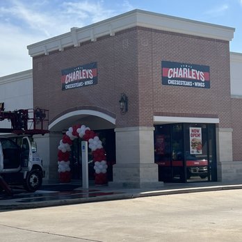CHARLEYS CHEESESTEAKS AND WINGS - Updated August 2025 - 57 Photos & 21 ...