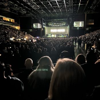 ACRISURE ARENA - Updated May 2024 - 290 Photos & 124 Reviews - 75702 ...