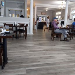 SOUTHERN CHARM RESTAURANT - Updated March 2025 - 560 Photos & 727 ...