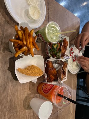 SOCAL WINGS HAWTHORNE - Updated August 2025 - 83 Photos & 108 Reviews ...