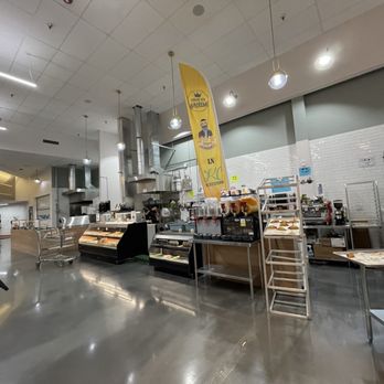 KC MARKET - Updated November 2024 - 24 Photos - 3775 Woolbright Rd ...