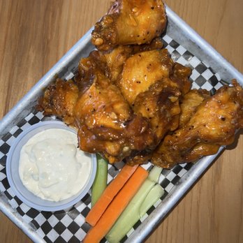 MOOR ROOM - Updated October 2025 - 64 Photos & 26 Reviews - 1535 Hertel ...