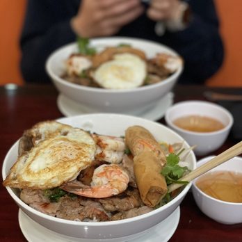 LAVUI VIETNAMESE RESTAURANT - Updated April 2025 - 290 Photos & 220 ...