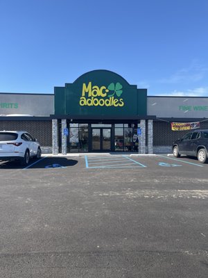 MACADOODLES - Updated October 2025 - 10 Photos - 1555 Bryan Rd ...