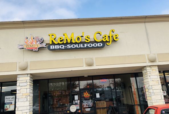 REMO’S CAFE - 59 Photos & 64 Reviews - Barbeque - 8420 S Sam Houston ...