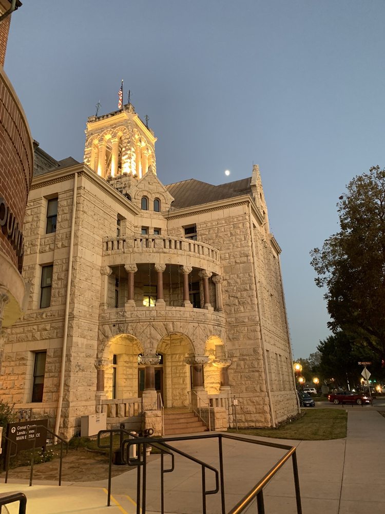 COMAL COUNTY COURTHOUSE - Updated September 2025 - 11 Photos - 199 Main ...