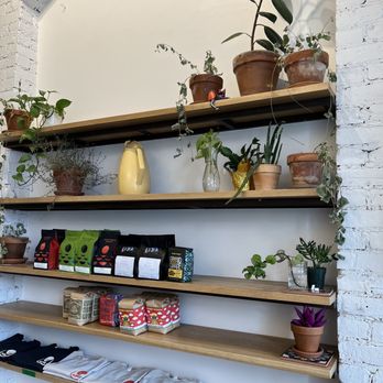 ALBA - Updated September 2025 - 18 Photos & 17 Reviews - 2124 Michigan ...