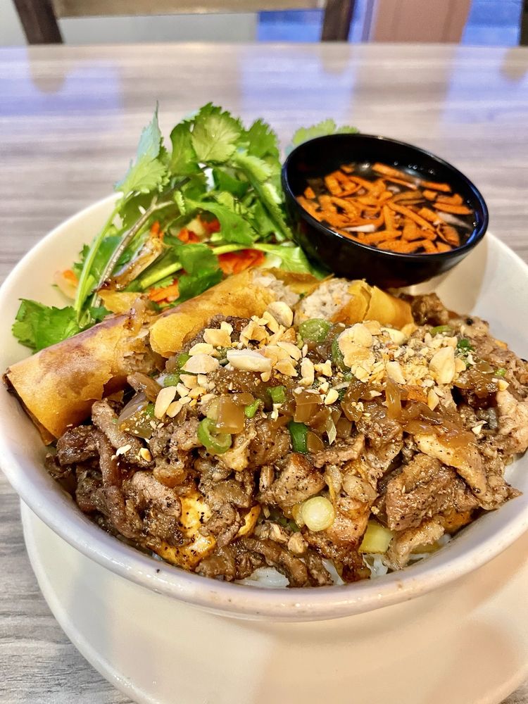 PHO KC - Updated November 2025 - 264 Photos & 348 Reviews - 18555 N ...