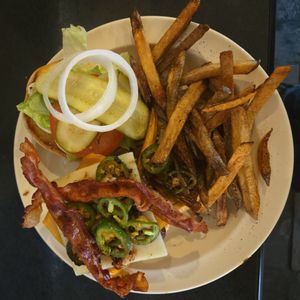 MUNDY’S BAR & GRILL - Updated June 2025 - 3520 E National Rd ...