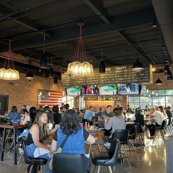 FINNEY’S CRAFTHOUSE - STEVENSON RANCH - Updated July 2024 - 220 Photos ...