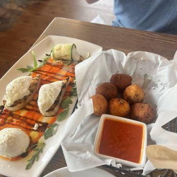 PARISI - Updated July 2025 - 398 Photos & 717 Reviews - 4401 Tennyson ...