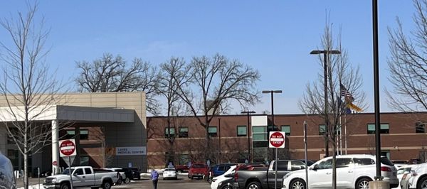 M HEALTH FAIRVIEW LAKES MEDICAL CENTER - Updated June 2026 - 16 Photos ...