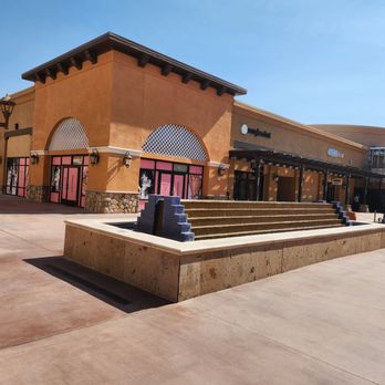 OUTLETS AT TEJON - Updated December 2025 - 547 Photos & 312 Reviews ...
