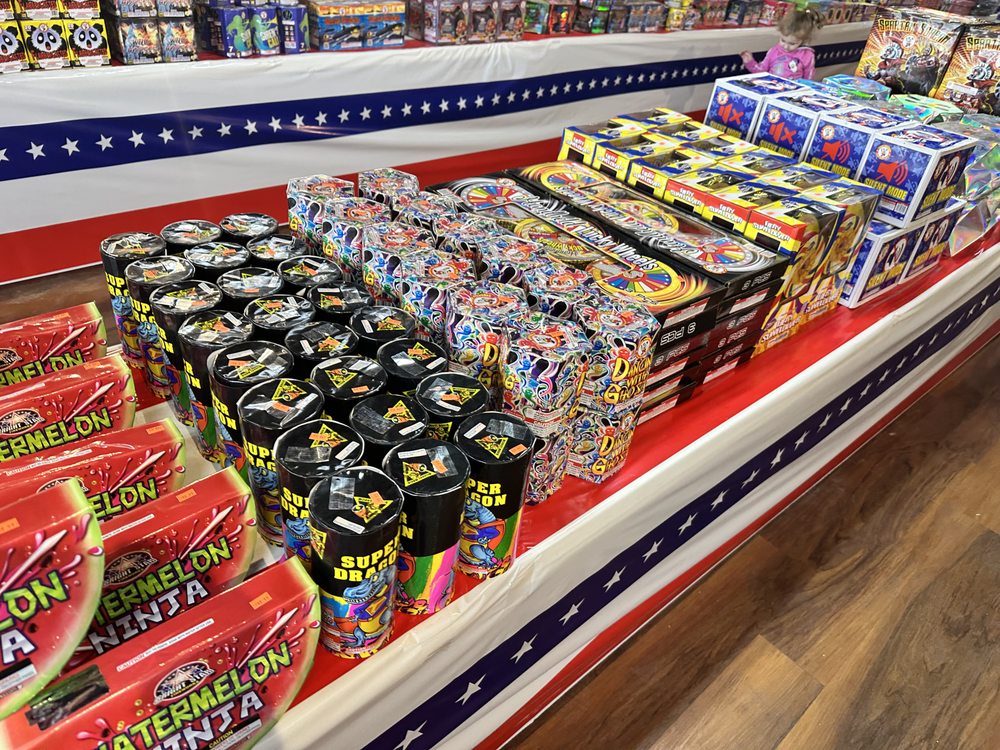 DON’S FIREWORKS - Updated August 2025 - 10 Photos - 3337 Kentucky Ave ...