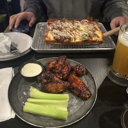 DISTRICT 37 KITCHEN & TAPHOUSE - Updated January 2026 - 295 Photos ...