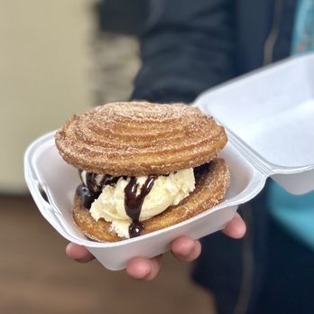 XURRO - Updated July 2025 - 156 Photos & 135 Reviews - 3755 W Armitage ...