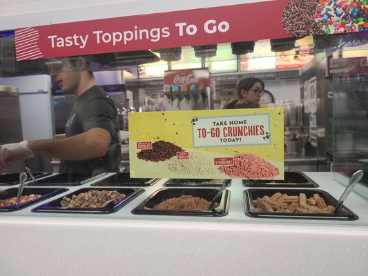 CARVEL - Updated October 2025 - 10 Photos & 22 Reviews - 998 Hicksville ...