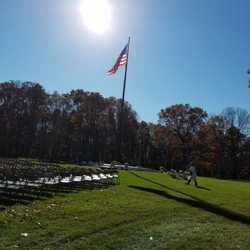 CALVERTON NATIONAL CEMETERY - 75 Photos & 27 Reviews - 210 Princeton ...
