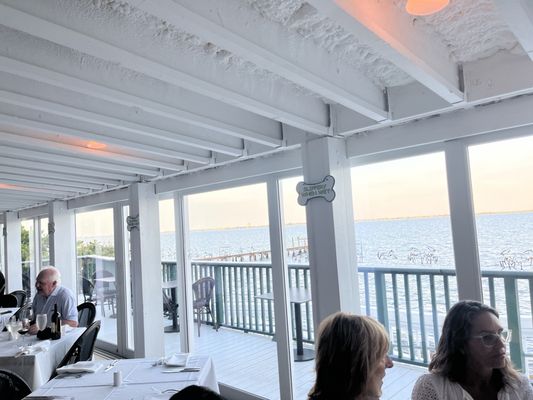 YELLOW DOG CAFE - Updated July 2025 - 641 Photos & 484 Reviews - 905 Us ...