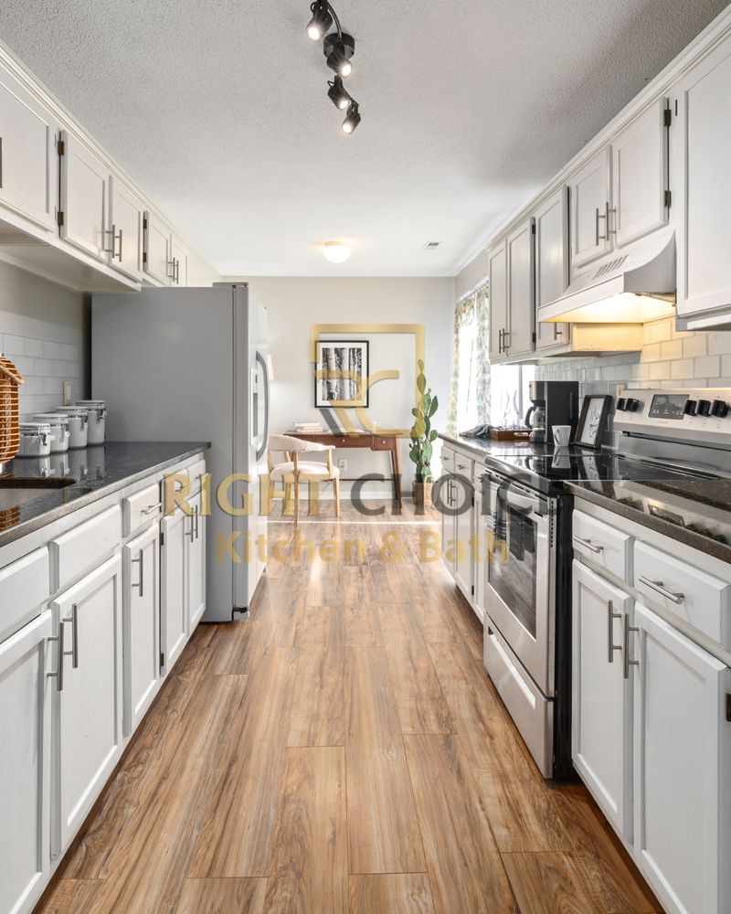 GTA KITCHEN - Updated July 2025 - 32 Photos - 5602 Tenth Line W ...