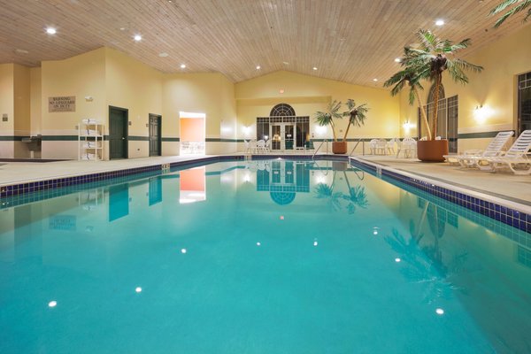 COUNTRY INN & SUITES BY RADISSON, APPLETON, WI - Updated May 2026 - 50 ...