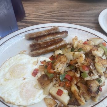 VIP’S CAFE - Updated May 2024 - 499 Photos & 655 Reviews - 18345 ...