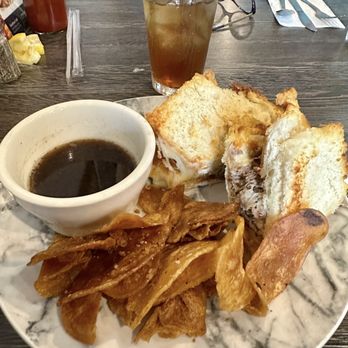 KARLTON CAFE - Updated December 2025 - 344 Photos & 246 Reviews - 310 W ...