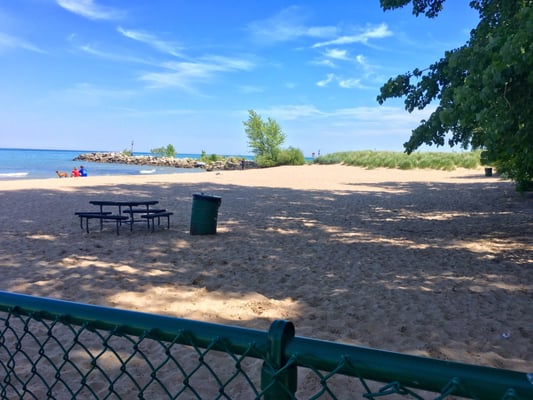 GILLSON PARK DOG BEACH - Updated December 2025 - 16 Photos - Wilmette ...