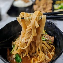 UNO BEEF NOODLE - 291 Photos & 80 Reviews - 135 - 2811 Number 3 Road ...