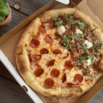 SLAP BOX PIZZA AND WINGS - Updated October 2025 - 27 Photos & 25 ...