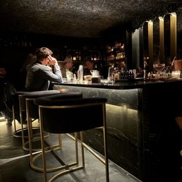 HECATE - Updated July 2025 - 196 Photos & 127 Reviews - 48 Gloucester ...