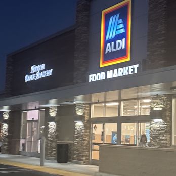ALDI - Updated December 2025 - 298 Photos & 189 Reviews - 17070 ...
