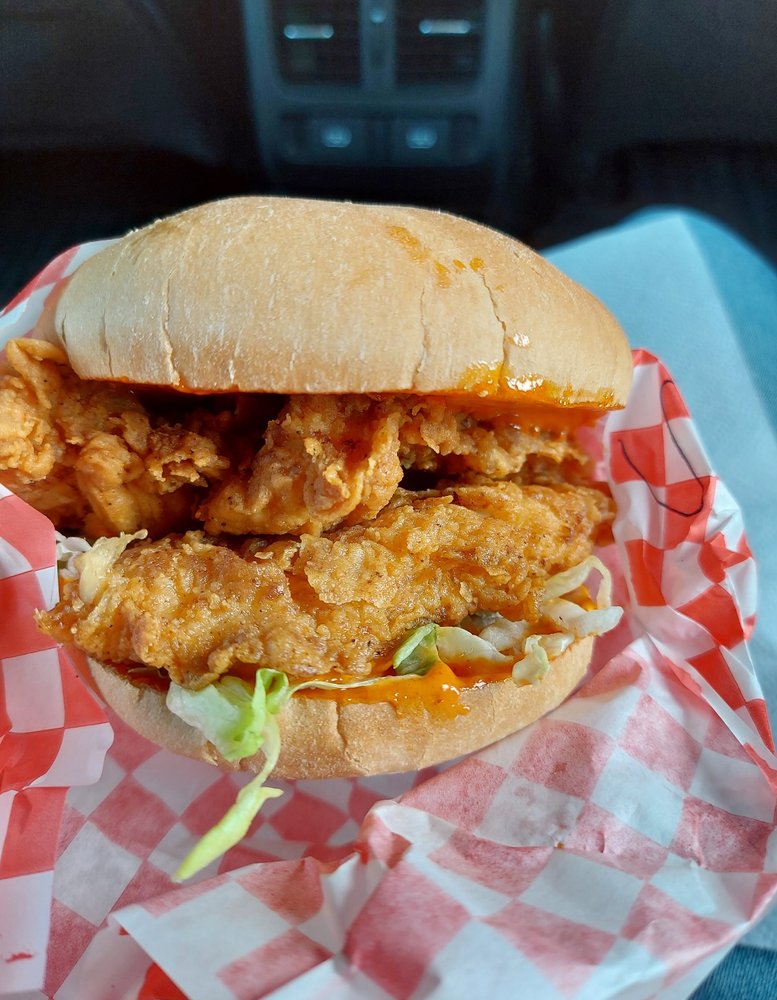 PARADISE CHICKEN - 4-2335 Trafalgar Road, Oakville, Ontario, Canada ...
