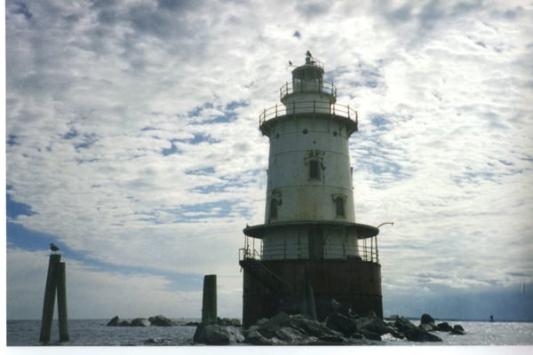 STAMFORD HARBOR LEDGE LIGHTHOUSE - Updated May 2025 - 17 Photos ...