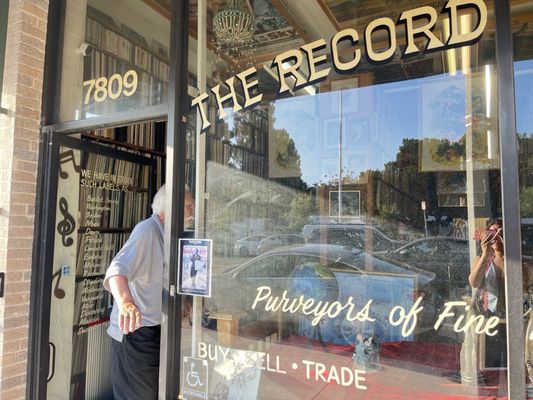 THE RECORD COLLECTOR - Updated January 2026 - 49 Photos & 345 Reviews ...