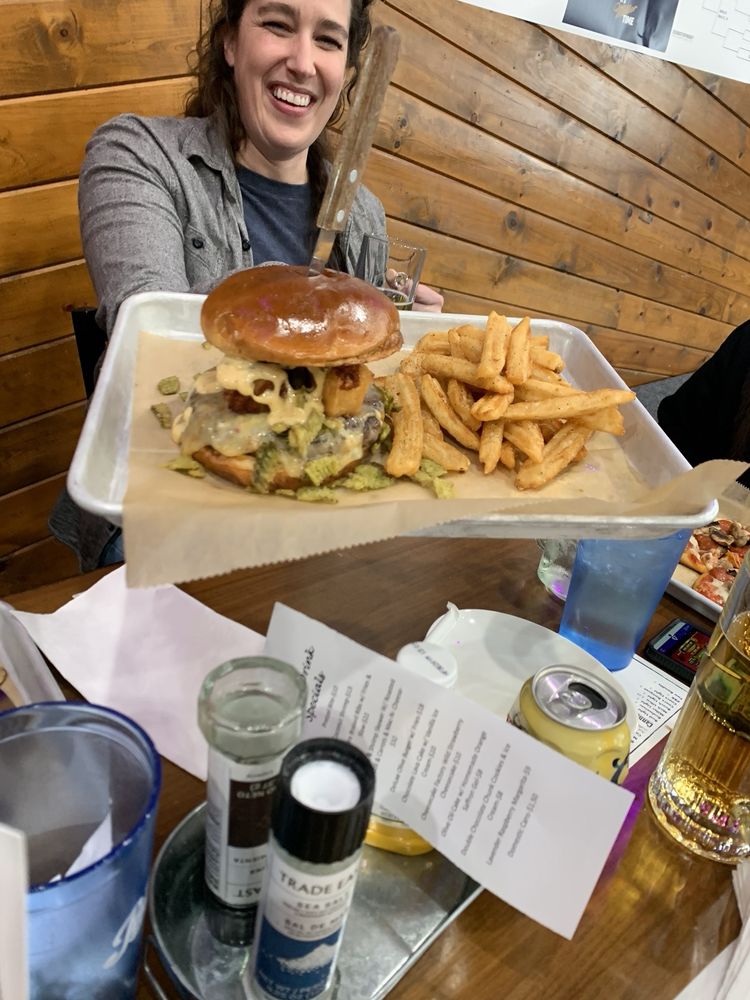 KICKIN COUNTRY - Updated October 2025 - 14 Photos - 376 Warren Rd ...