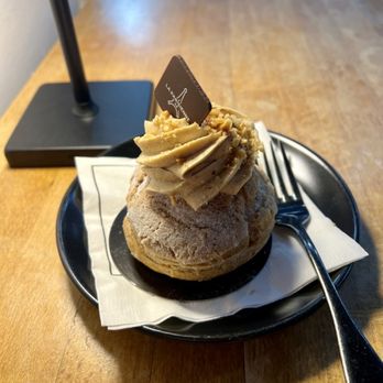 LA PARISIENNE FRENCH BAKERY - Updated May 2025 - 1113 Photos & 752 ...