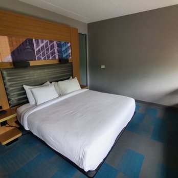 ALOFT PHILADELPHIA AIRPORT - Updated October 2025 - 176 Photos & 207 ...