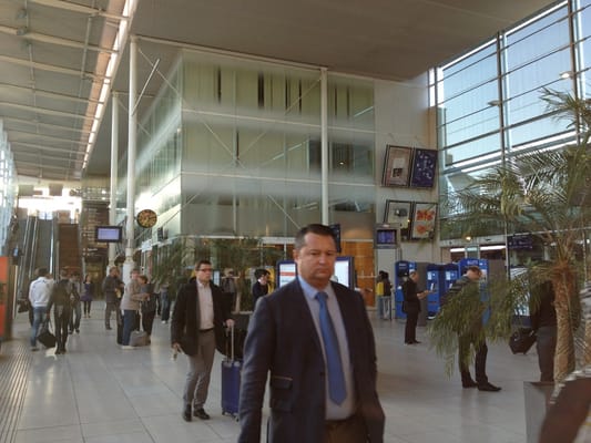 GARE SNCF D’ANGERS SAINT-LAUD - Updated September 2024 - 10 Avis ...