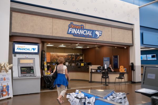 DESERT FINANCIAL CREDIT UNION - Updated October 2025 - 43 Photos - 1606 ...