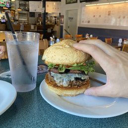 FROGGY’S - 212 Photos & 281 Reviews - 726 2nd St, Davis, CA - Menu - Yelp